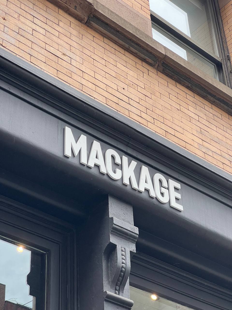 Custom dimensional 3D letters in NYC – Girzan Signs